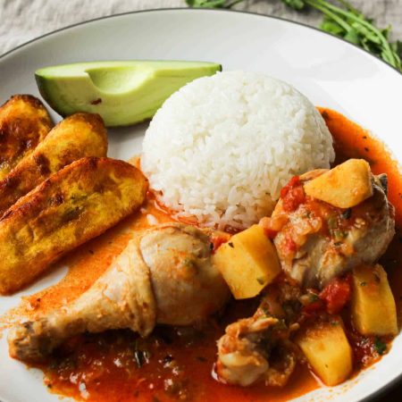 Seco de Pollo Recipe (Ecuadorian Chicken Stew) - Lauren con Sazón