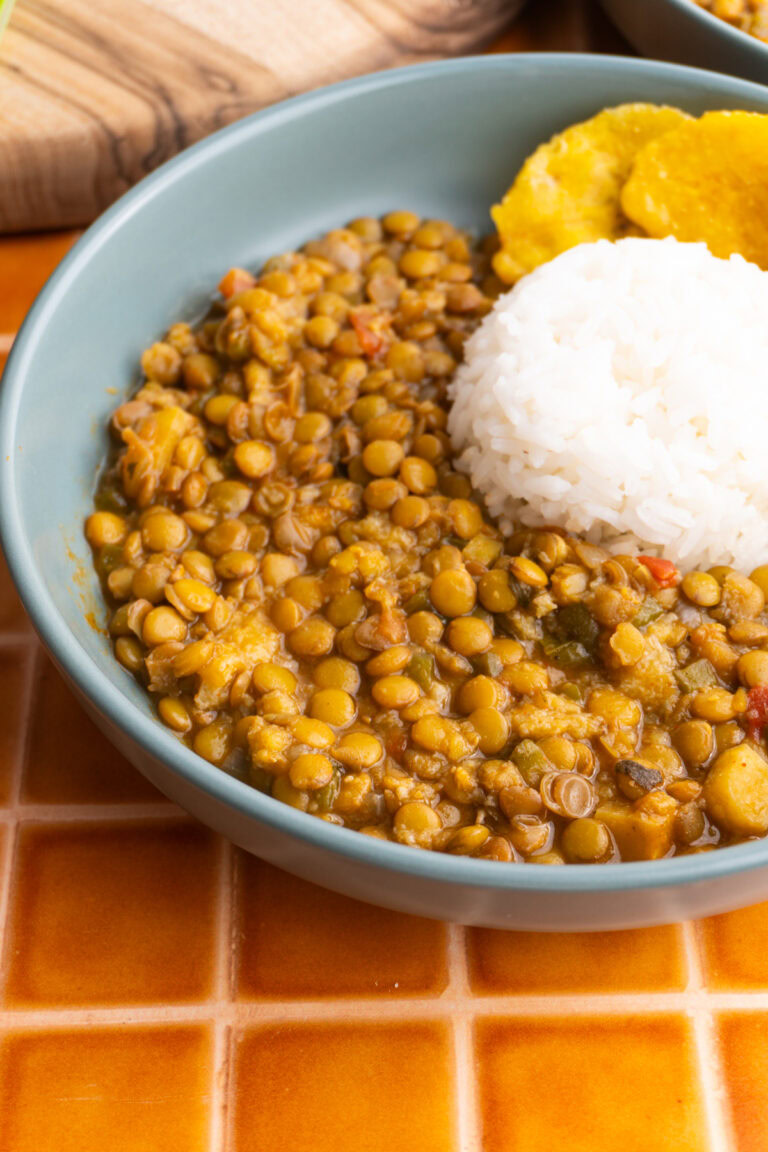 Ecuadorian Lentils (Menestra de Lentejas)
