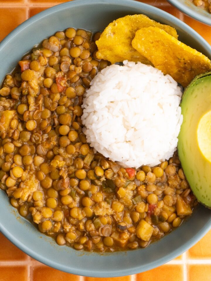 Moro de Lentejas (Cheesy Rice & Lentils) - Lauren con Sazón