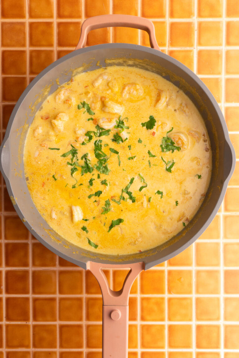 Encocado de Camarón (Shrimp in Coconut Sauce)